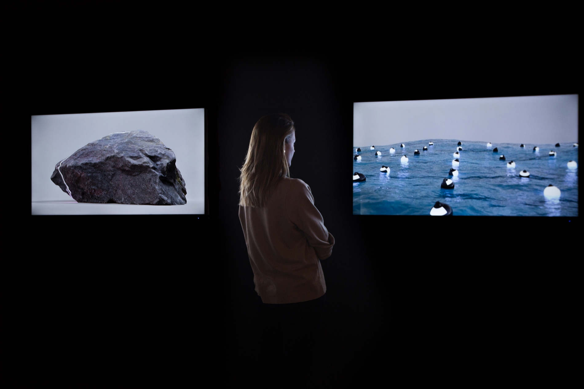 Digital art exhibition ⁄ Universal Everything ⁄ Digital Creatures