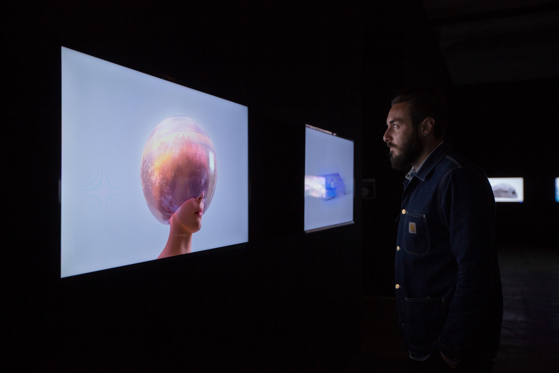 Digital art exhibition ⁄ Universal Everything ⁄ Digital Creatures