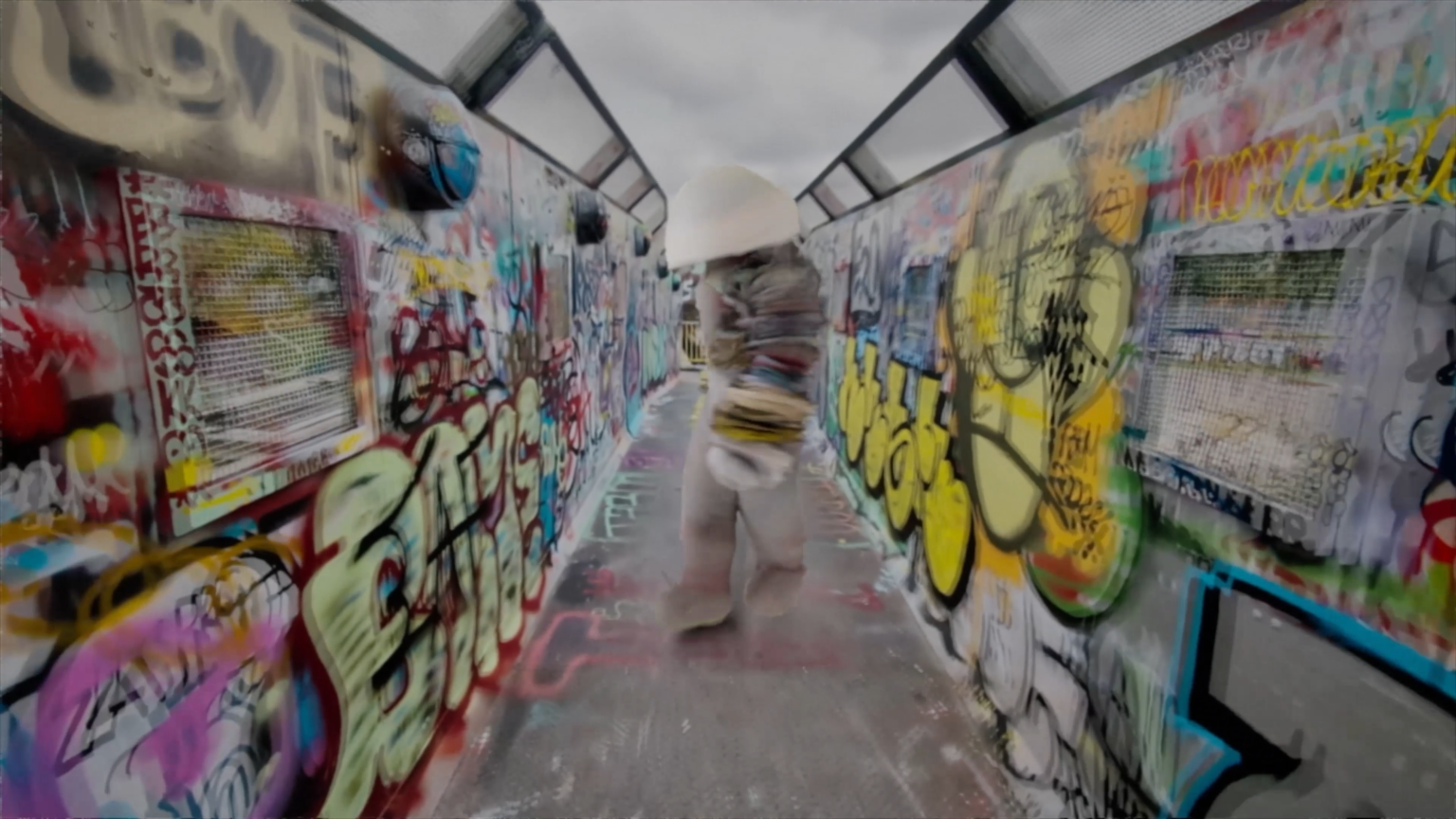 Chameleon in London ⁄ Universal Everything